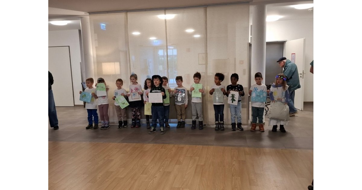Kinder der Honig-Gruppe bringen Weihnachtsfreude in die Gemeinde ...